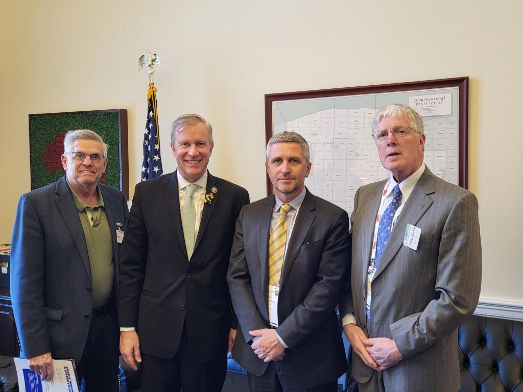 As CUNA GAC wraps up, credit unions advocate with Hike the Hill ...